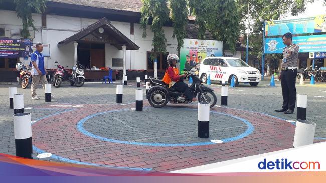 Sirkuit Tes SIM Diubah Jadi Huruf 'S', Komisi III DPR Apresiasi Korlantas