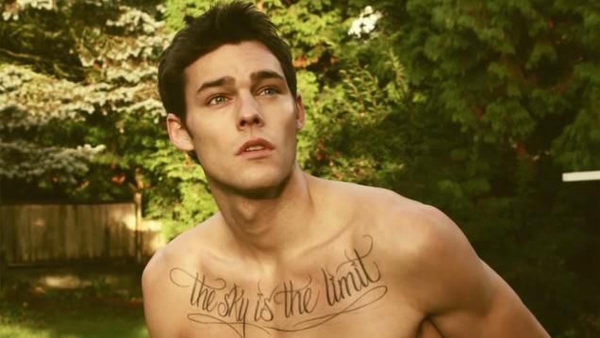 Ingat Cowok Sixpack Di Video Clip Call Me Maybe Sekarang Beda Banget
