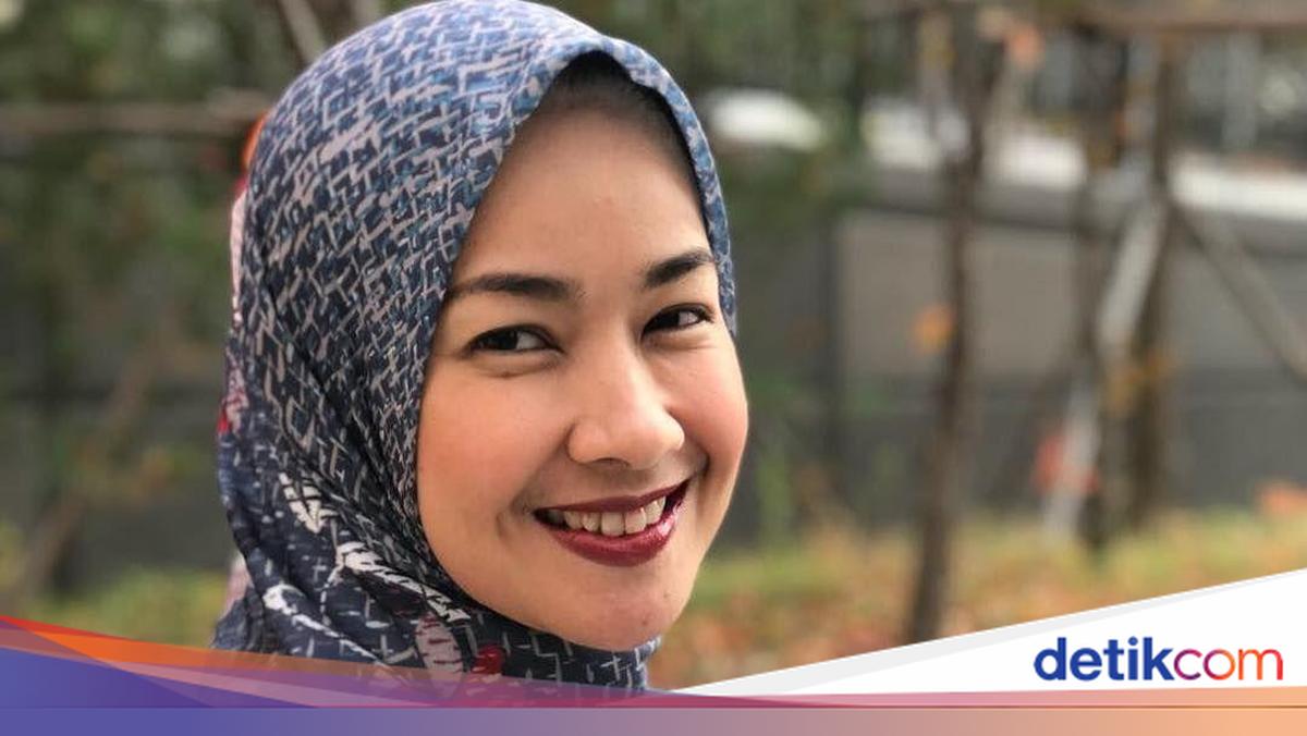 Alya Rohali Lagi Sibuk-sibuknya: Anak Masuk SMA, Kuliah dan Menikah