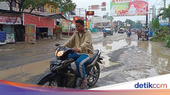 Ini Alasan Pentingnya Kurangi Kecepatan Saat Hajar Lubang