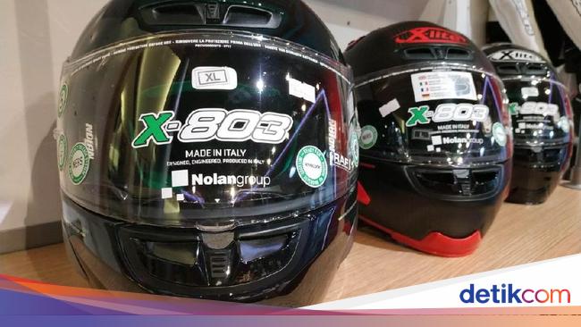 Helm Jokowi, Menabung Sedikit Bisa Punya Helm Pebalap MotoGP