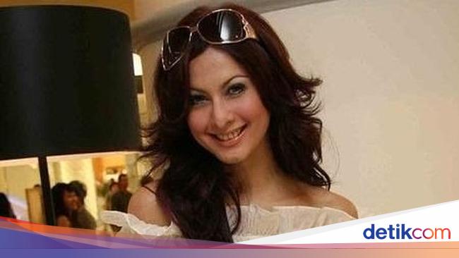 Cerita Lain soal Diana Pungky dan Sang Suami