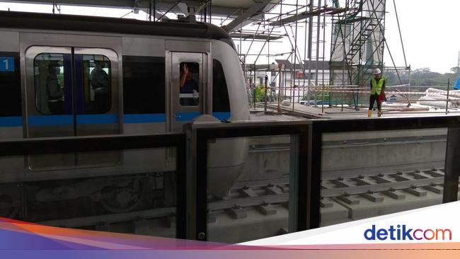 Tarif MRT Jakarta Rp 8.500 atau Rp 10.000/ 10 Km, Pilih Mana?
