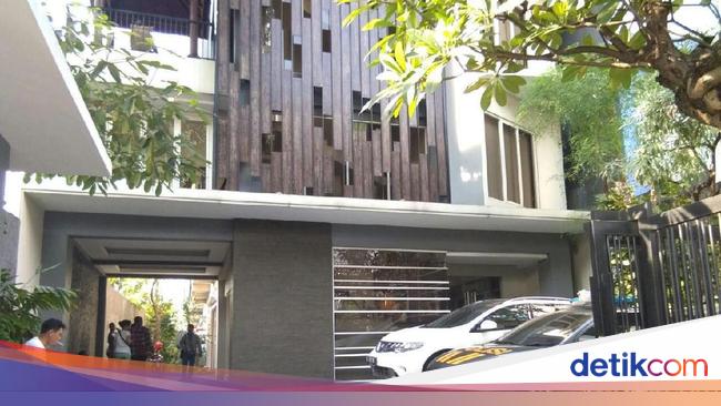 Polisi Lepas Wanita yang Disebut Bersama TFA di Tendean Residence
