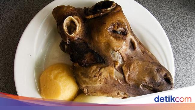 Daging Monyet hingga Kelelawar Rebus, Ini 10 Foto Masakan yang Bikin Mual