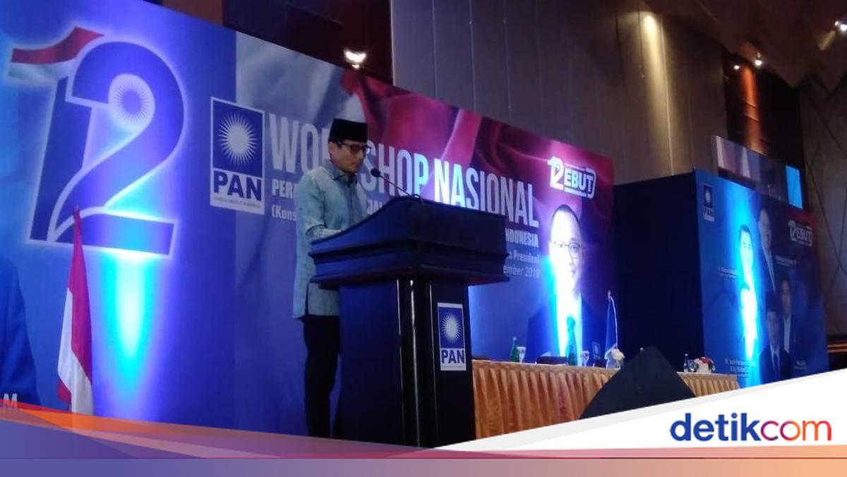 Di Acara PAN, Sandi Jelaskan Makna Sering Pakai Baju Biru