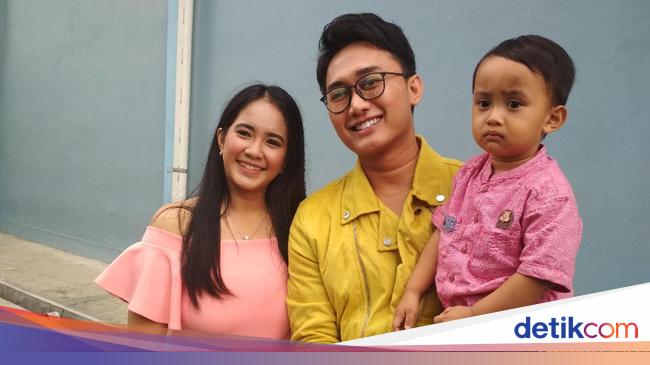 Berawal Jadi Badut Ancol, Bobby Tince Kini Dikenal Banyak Orang