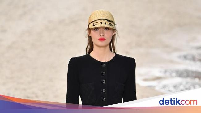 Chanel Tak Akan Lagi Pakai Kulit Buaya Sampai Ular untuk Koleksinya