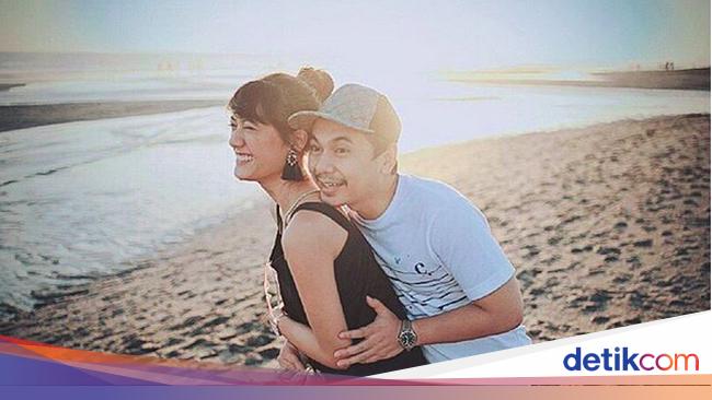 Ini Dia Nama Anak Pertama Raditya Dika dan Anissa Aziza