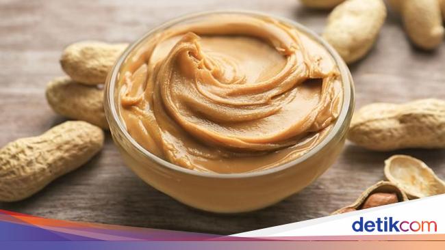 Ditambah Selai Kacang, Roti Panggang dan Smoothies Jadi Lebih Creamy Gurih