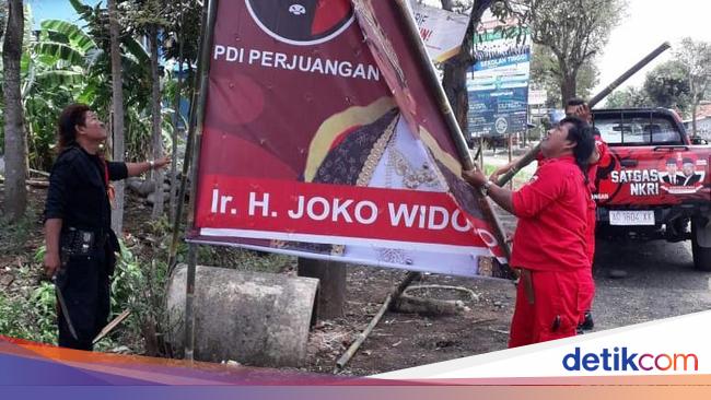 PDIP Jateng Copoti Ribuan Poster Bergambar Jokowi, Ada Apa?