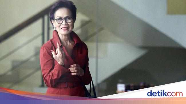 Gaya Miranda Goeltom Saat Kunjungi KPK