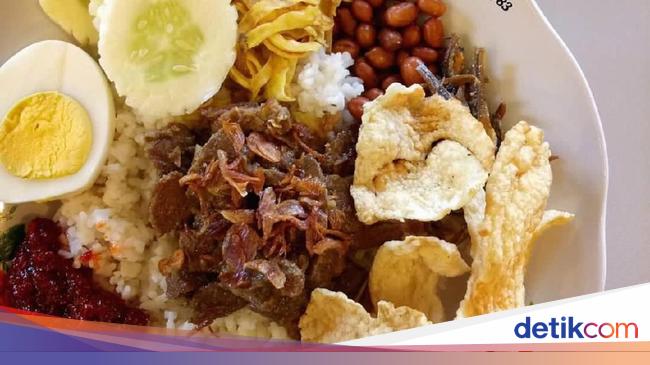 Sarapan Nasi Gemuk Khas Jambi yang Bikin Puas dan Perut Kenyang