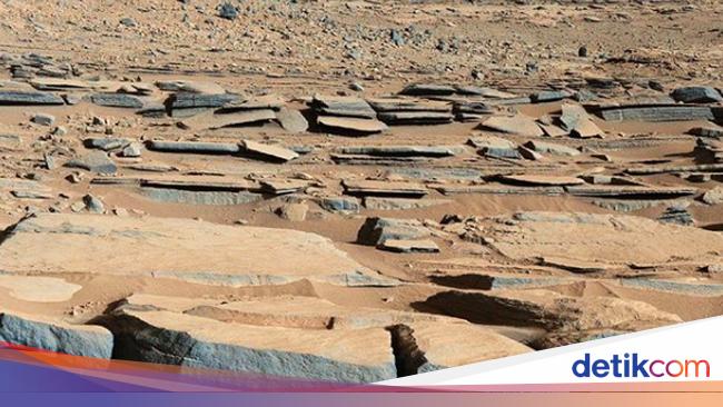 Foto-foto Suasana Planet Mars Dijepret Langsung dari Sana