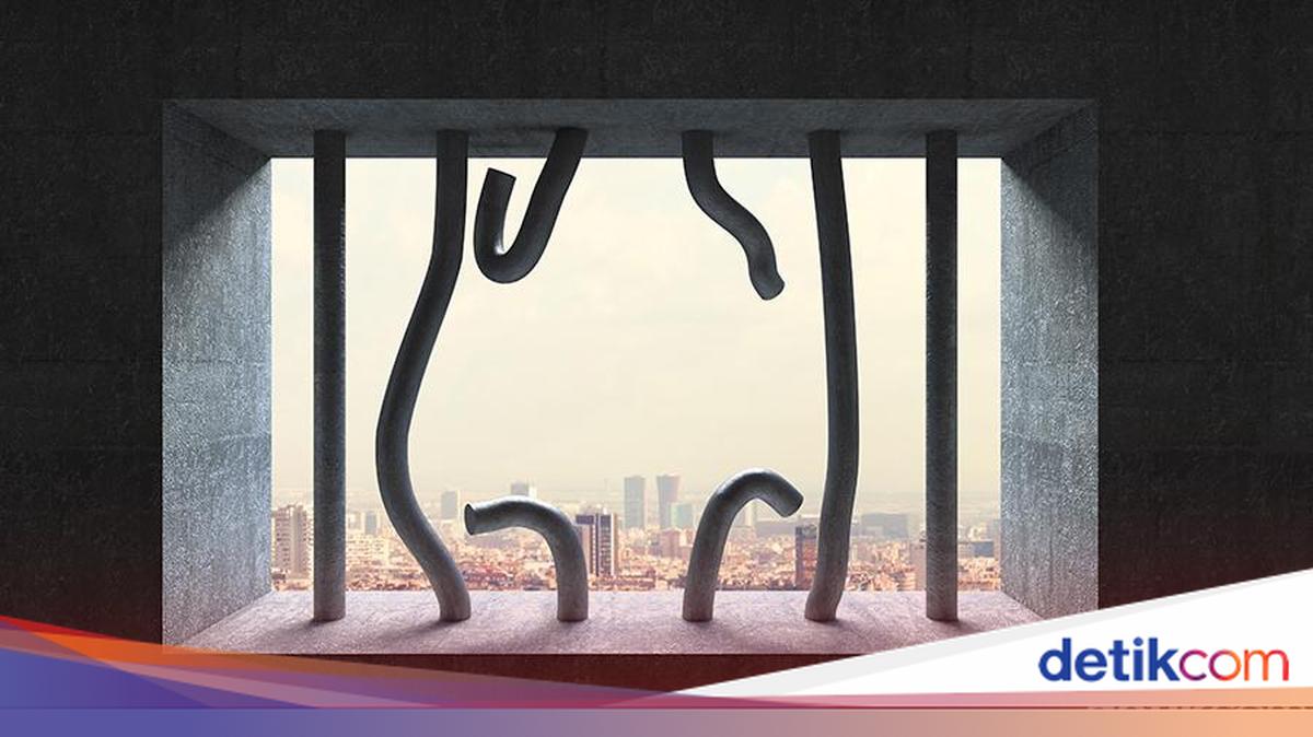 Aksi Pria Pirang Berkaus 'The Ramones' yang Hebohkan Sukabumi