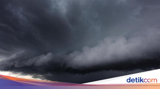 Waspada! BMKG Prediksi Cuaca Ekstrem Landa Sulsel 10-12 Juli 2025