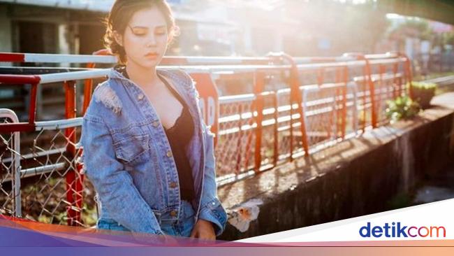 Transformasi Mengejutkan Wanita yang Operasi Plastik Usai Dihina Pacarnya Transformasi Mengejutkan Wanita yang Operasi Plastik Usai Dihina Pacarnya