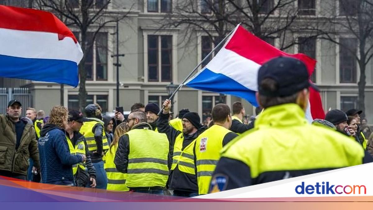 Demo 'Rompi Kuning' di Belanda Ricuh, 8 Orang Ditangkap