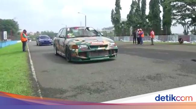 Mengenal si Mobil Drag Race 'Garonk'