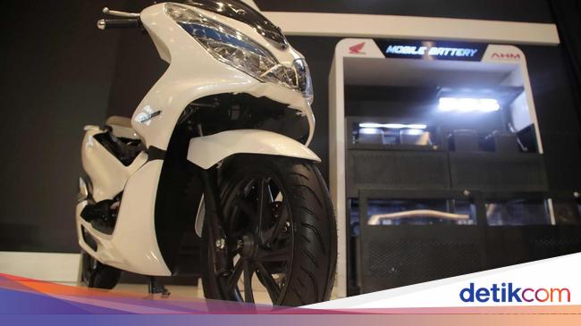 PCX Listrik Punya STNK Paling Lambat Akhir April 2019