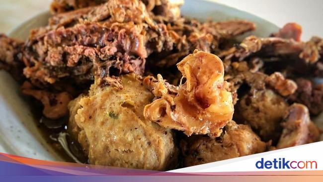 5 Bakso Ini Cuma Ada di Indonesia, Isi Durian Hingga Berkuah 'Comberan'