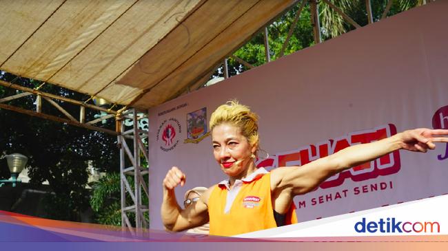 Jalani Terapi Urine, Vicky Burky Minum Pipis Sendiri Sehari 3 Kali
