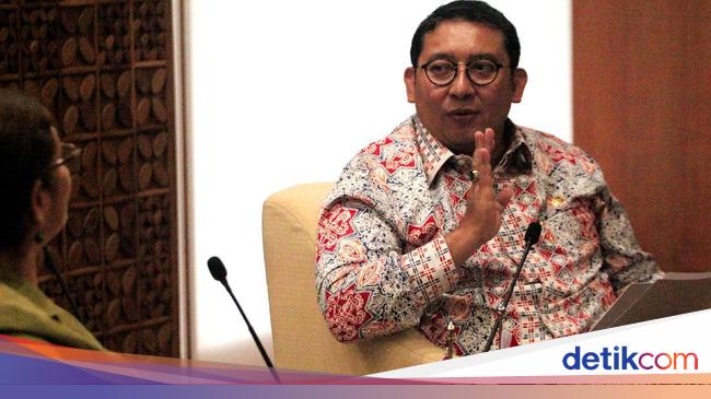 Panjang Urusan Fadli Zon Usai Akun Diviralkan Like Bokep