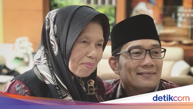 Bukti Kalau Ridwan Kamil Pencinta 'Bandros', Camilan Sunda