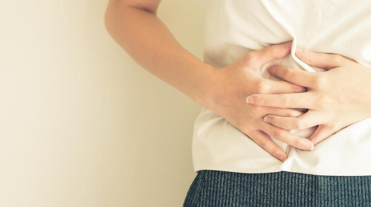 Nyeri Perut Sebelah Kanan, Tanda Sakit Apa? Waspadai 7 Penyakit Ini