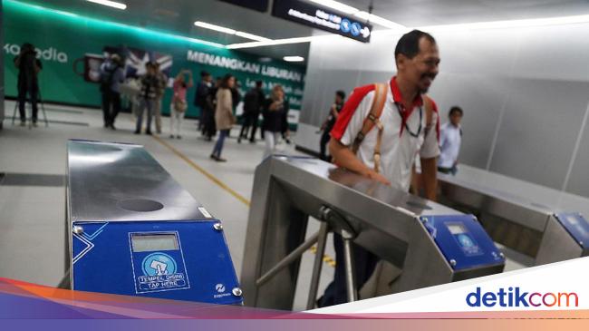 Tak Tertib Naik MRT? Siap-siap Kena Sanksi