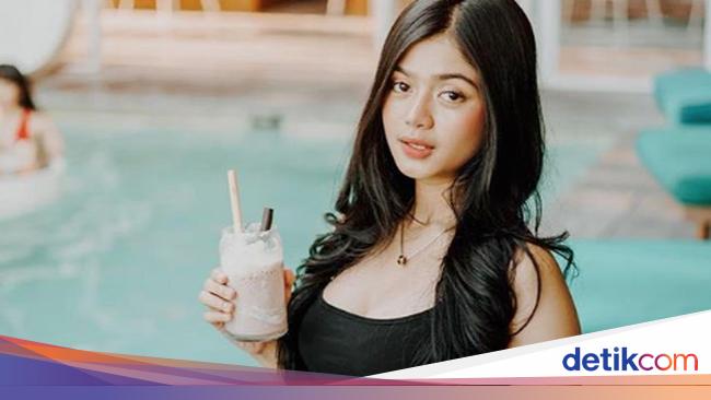 Melihat Pesona Model Seksi yang di-DM Vicky Prasetyo