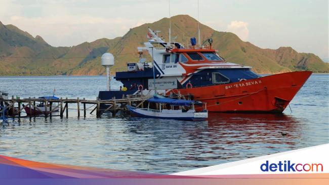 Melihat Layanan Bank Terapung Satu-satunya di Kepulauan NTT