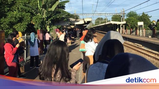 Ada Rel Patah, KRL Jalur Tangerang-Duri Alami Gangguan
