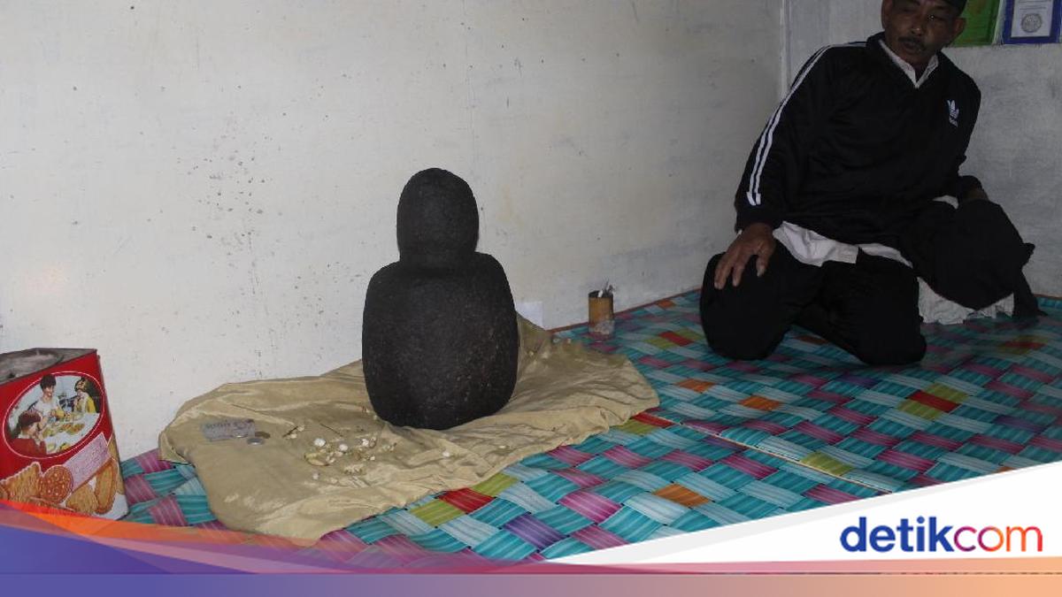 Cerita Kekuatan Magis Batu Lonceng di Bandung Barat