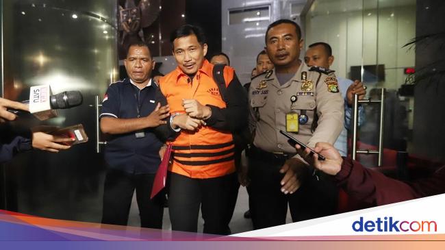 KPK Temukan Cap Jempol Amplop di 3 Kardus, Bagaimana 81 Kardus Lainnya?