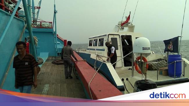 Banyak Sampah Teluk Jakarta, Bakamla Ingatkan Awak Kapal Setop Pencemaran