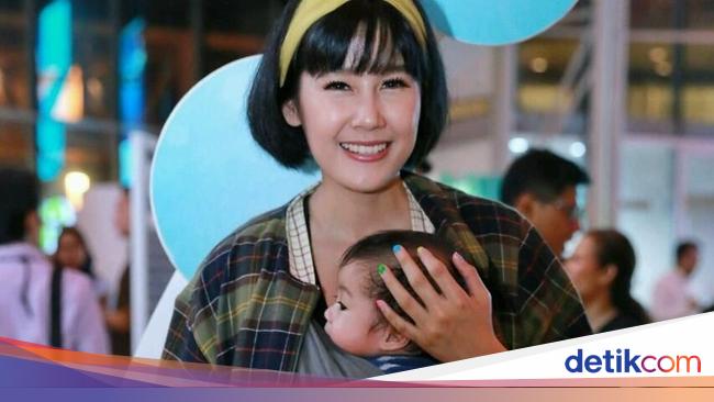 Kisah Ardina Rasti jadi Pejuang ASI Sampai Payudaranya Lecet-lecet