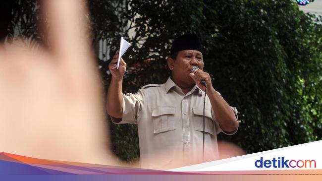 Prabowo Kumpulkan Dewan Pembina Gerindra di Hambalang Pagi Ini Prabowo Kumpulkan Dewan Pembina Gerindra di Hambalang Pagi Ini
