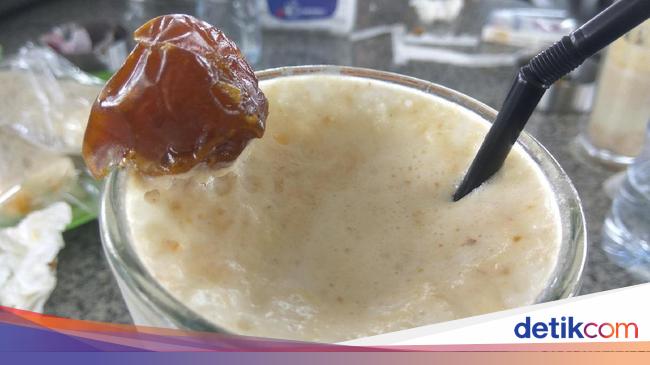 Sluurp! Segar dan Legit Jus Kurma yang Berjumlah Ganjil