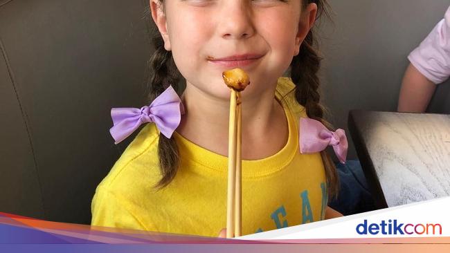 Lexi Rabe, Pemeran Anak Iron Man yang Suka Pose Keren Saat Makan Sushi