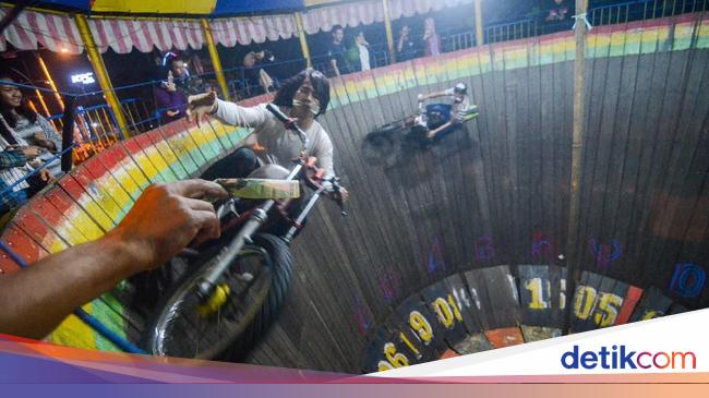 Joki Tong Setan Bakar 'Tuyul Rumah Hantu' di Jaktim Terancam 5 Tahun Bui