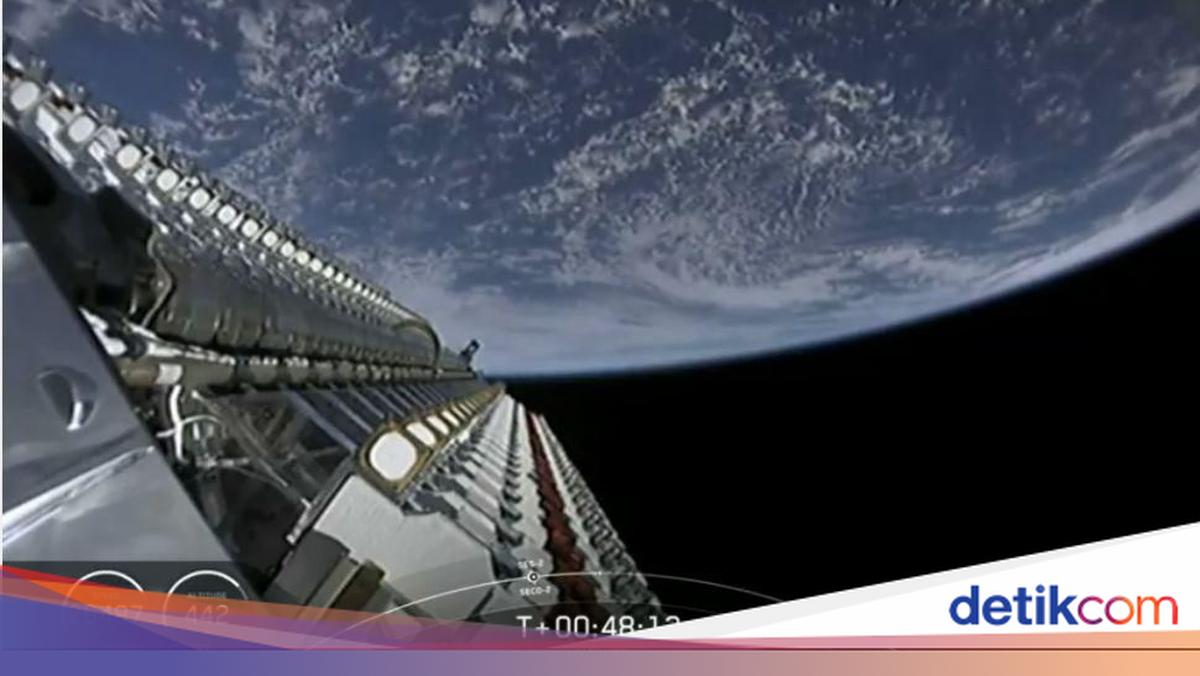 Satelit Starlink 'Mati' dan Terjun Bebas ke Bumi
