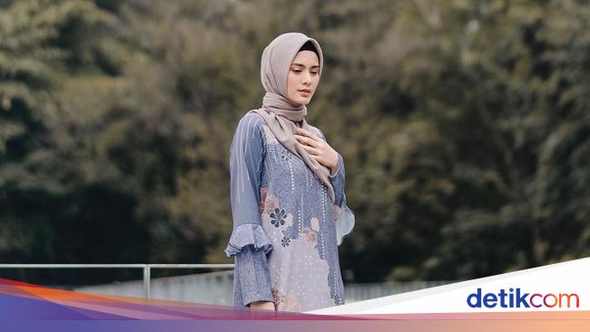 7 Rekomendasi Dress Motif Kekinian untuk Lebaran di Bawah Rp 500 Ribu