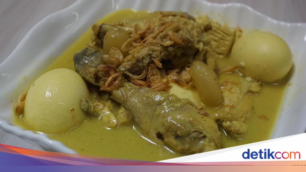 Resep Opor Ayam Kuning Spesial Lebaran yang Gurih Enak
