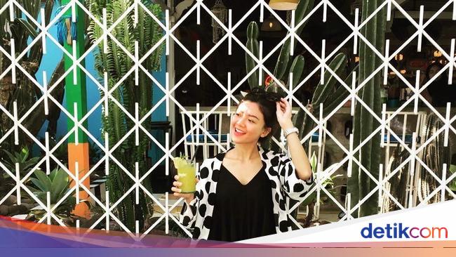 Gaya Kulineran Gwen Priscilla yang Dinikahi Mantan Suami Diana Pungky