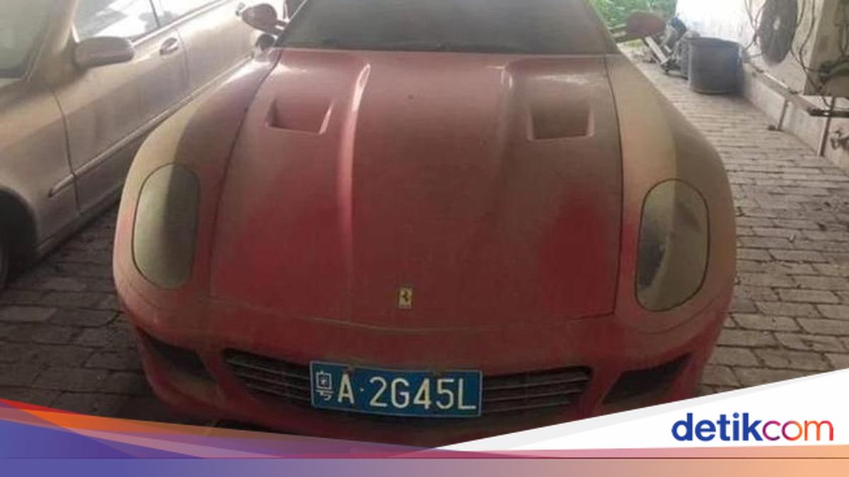 Ferrari Bekas Seharga Rp 3,5 Juta, Mau?