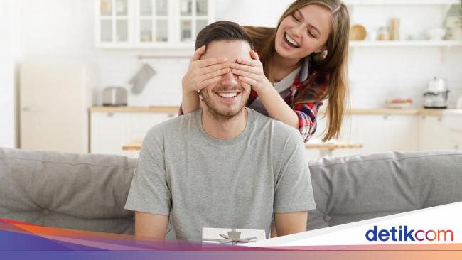8 Ide Kado Valentine's Day untuk Suami yang Anti-Mainstream