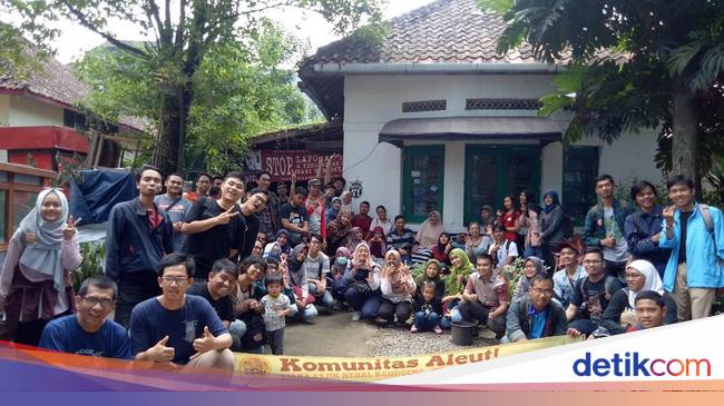 Menjelajah Sejarah Bandung Bersama Komunitas Aleut