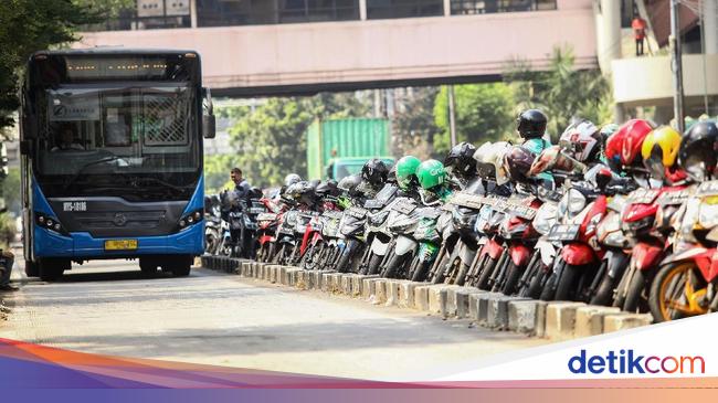 Solusi Gojek Pecahkan Masalah Macet karena Ojol Belum Manjur