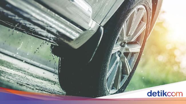 Cara Mencegah Aquaplaning saat Berkendara dalam Hujan Cara Mencegah Aquaplaning saat Berkendara dalam Hujan